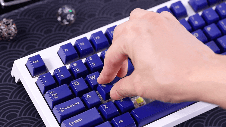 An In-Depth Guide to Keyboard Layouts For Gamers: 60%, 75%, TKL – Awekeys